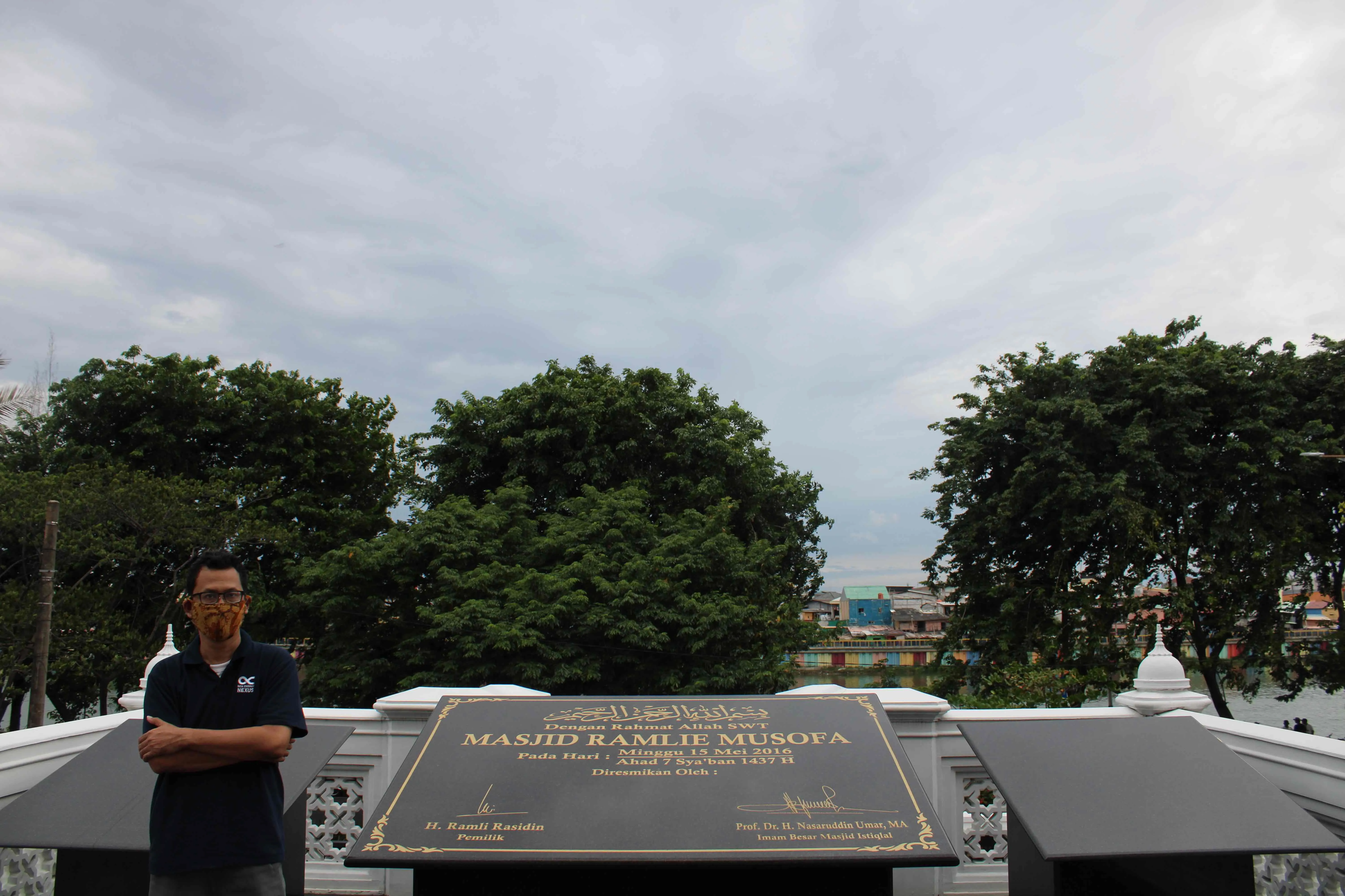 MASJID RAMLIE MUSOFA, SERASA BERADA DI TAJ MAHAL | Traveling | Sonny ...
