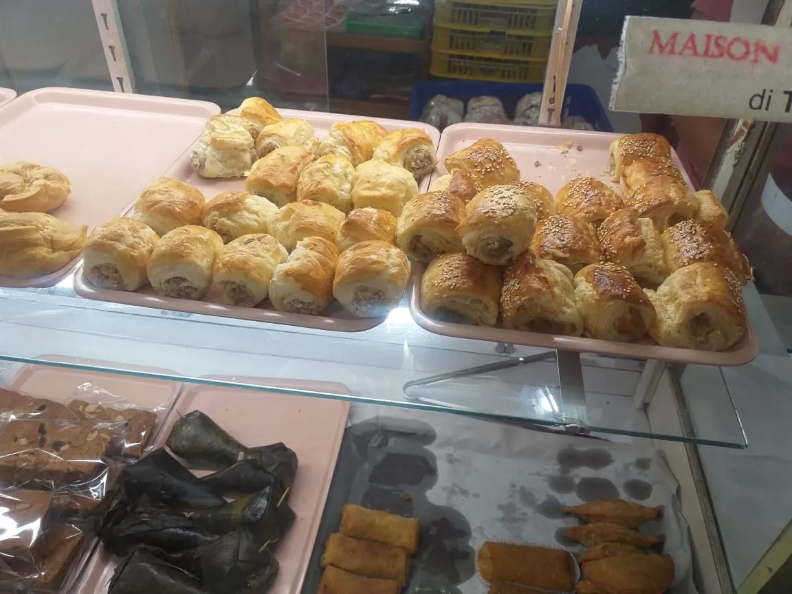 JELAJAH KEDAI ROTI DAN KEDAI ES KRIM LEGENDARIS DI JAKARTA | Culinary ...