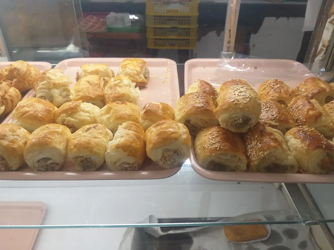 JELAJAH KEDAI ROTI DAN KEDAI ES KRIM LEGENDARIS DI JAKARTA | Culinary ...