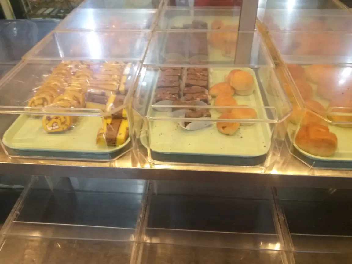 JELAJAH KEDAI ROTI DAN KEDAI ES KRIM LEGENDARIS DI JAKARTA | Culinary ...