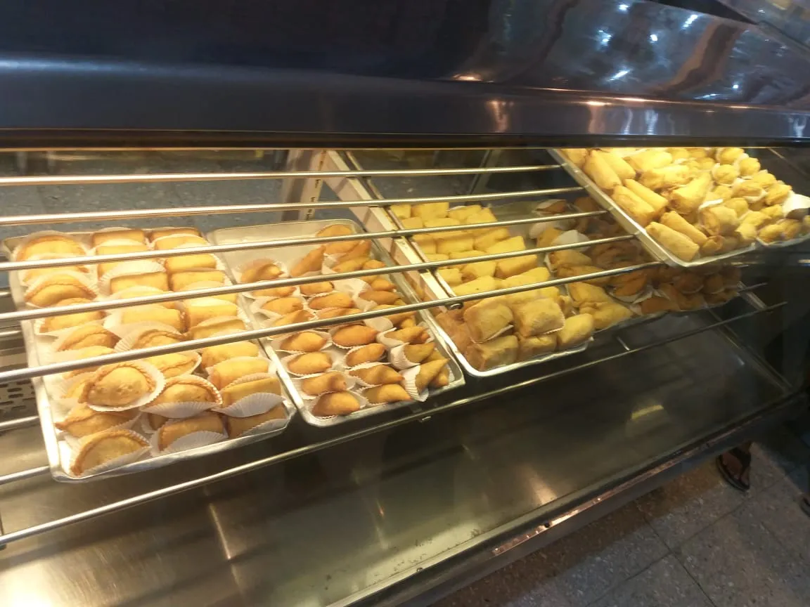 JELAJAH KEDAI ROTI DAN KEDAI ES KRIM LEGENDARIS DI JAKARTA | Culinary ...