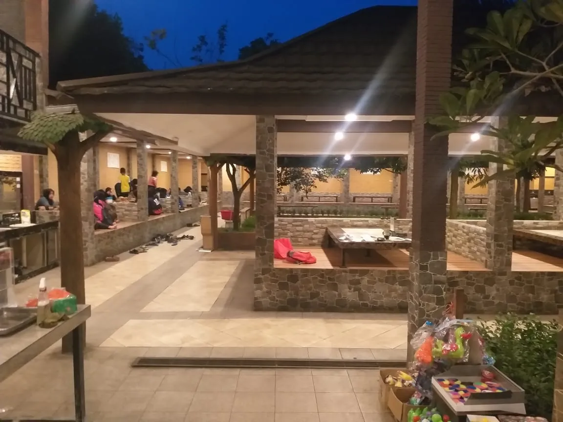 TAK LUPA MAMPIR KE RUMAH MAKAN IBU ENTIN, DESTINASI WISATA KULINER LEGENDARIS DARI BANTEN ...